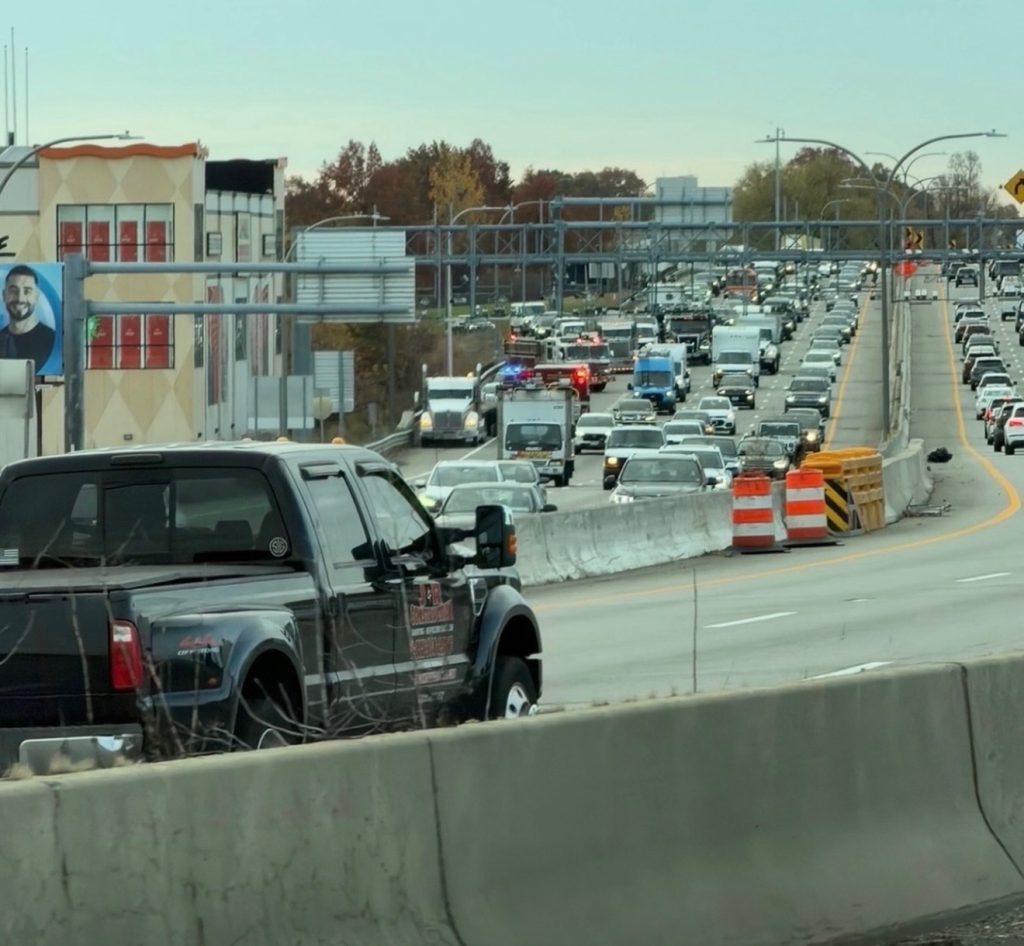 Crash on I-95 Northbound at Exit 35 - Whats Going On In RI